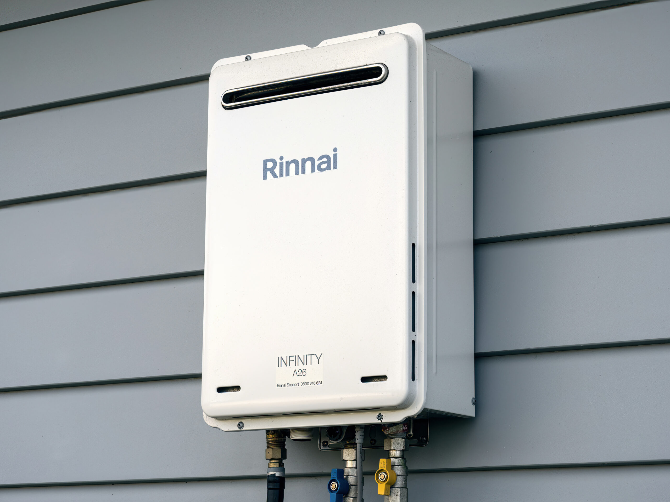 Tankless Water Heaters vs. Conventional Water Heaters | Chesapeake Home ...